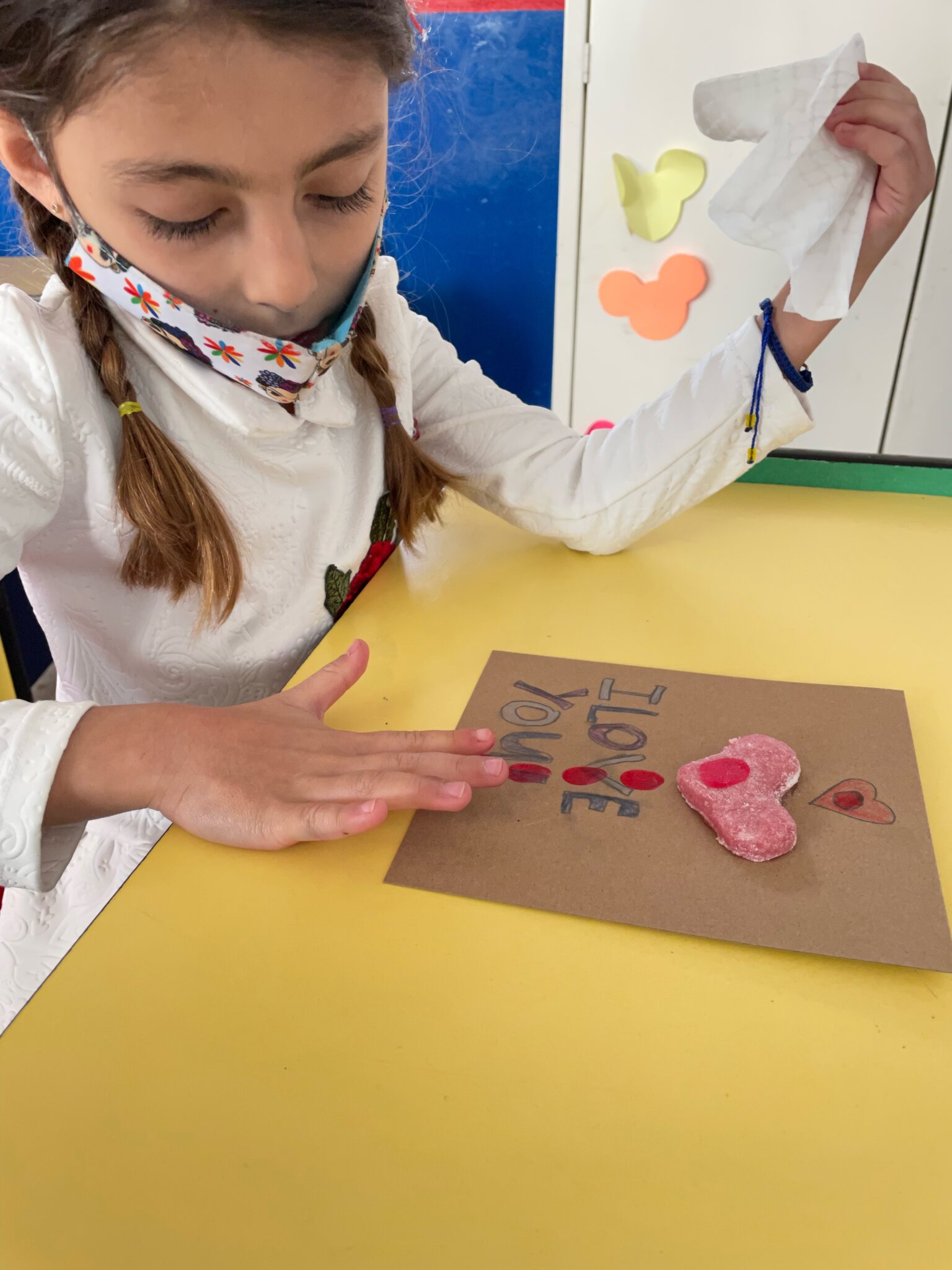 ¿Cómo podemos fortalecer a nuestra familia? – Kinder Beginners